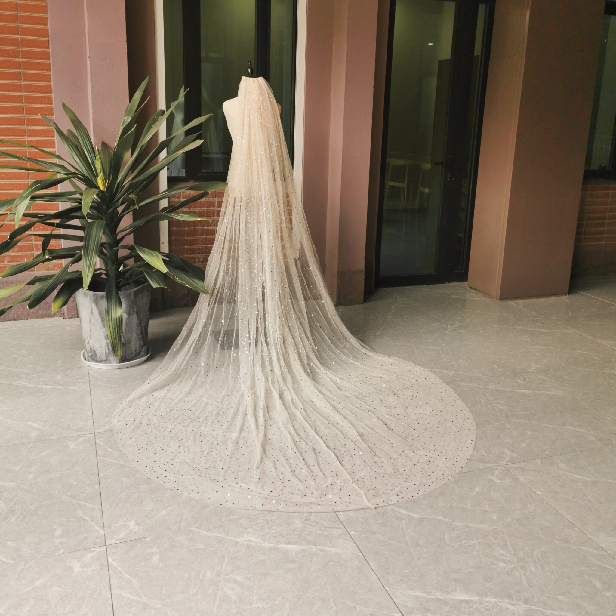 Discount Veils Under $40